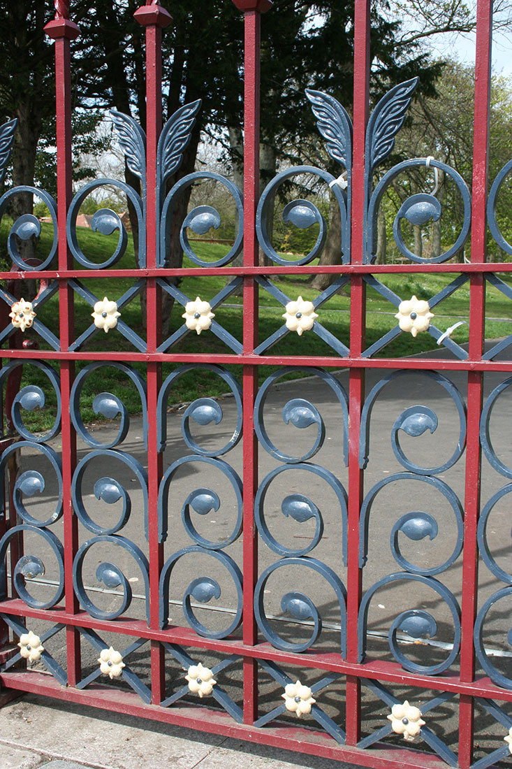 Barnes Park | gates – the Ironwork studio